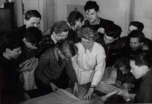 The Importance of Collaboration in Modern Science – Research Studies Press